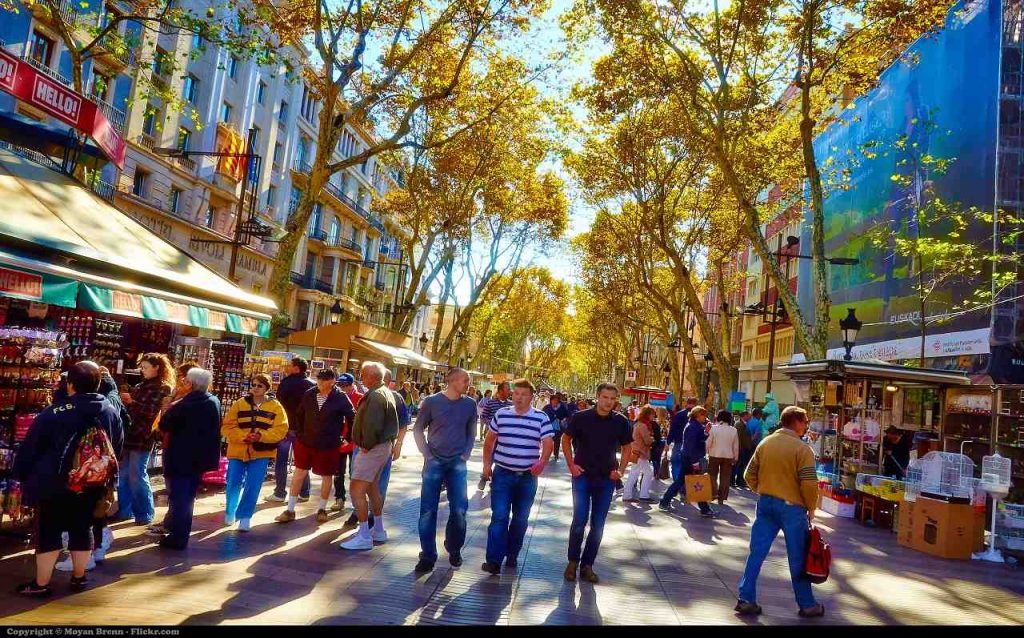 Las Ramblas Caddesi, Barcelona | Travelingturks